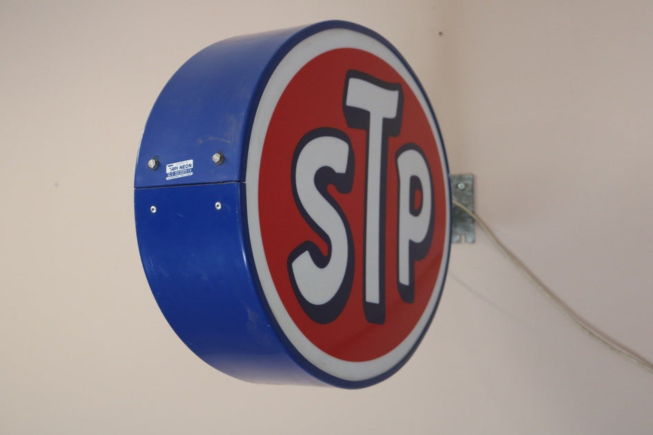 1980s STP motor oil illuminated neon sign – Formula 1 Memorabilia
